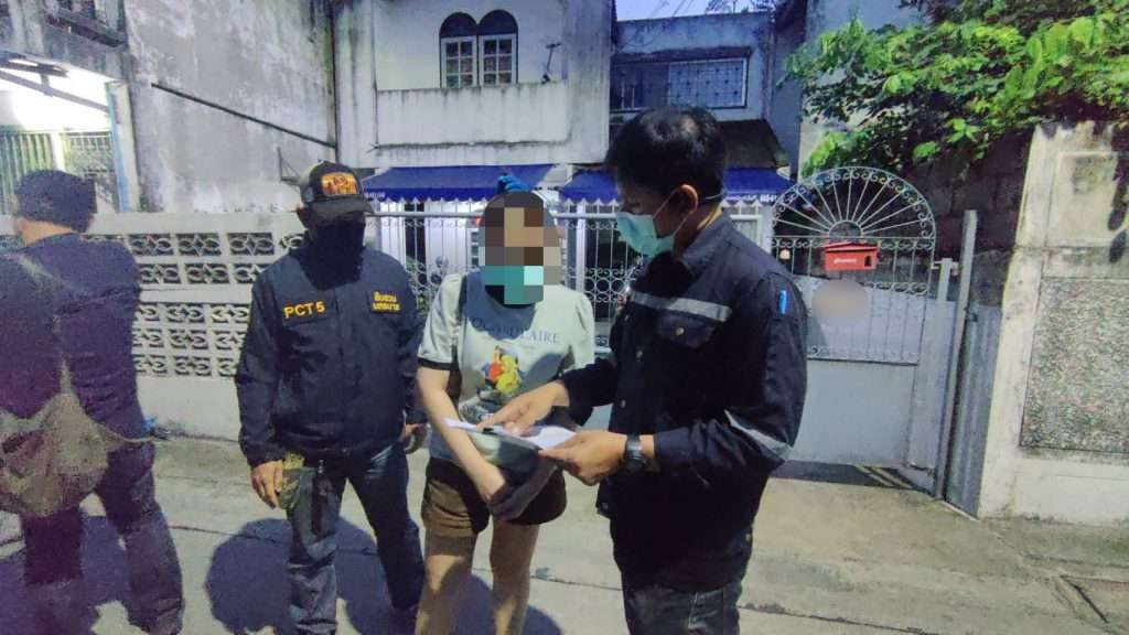 ฉลาดแกมโกง!!! สืบนครบาล ร่วม PCT5 จับกุม "แอปเปิ้ล จังหาร" มิจหัวใสสับขาหลอกบัญชีผู้บริสุทธิ์ ...