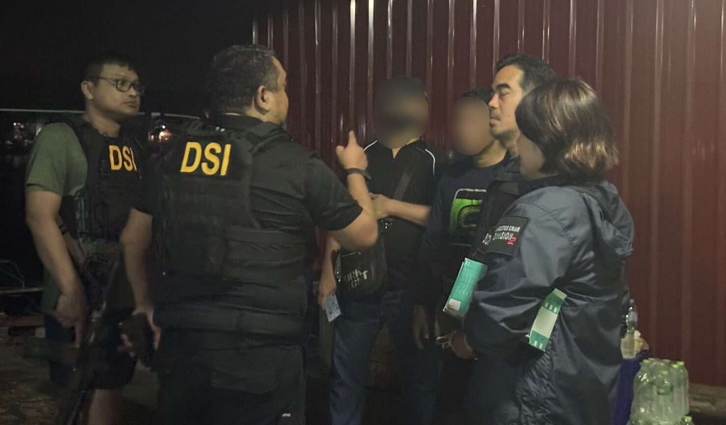 DSI สนธิกำลังทลายแก๊งยา ยึดไอซ์ 2.4 ตัน มูลค่ากว่า 3 พันล้าน เตรียมส่งออก ตปท.